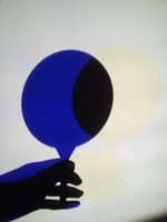 Farbige Schatten – PhySX - Physikalische Schulexperimente Wiki